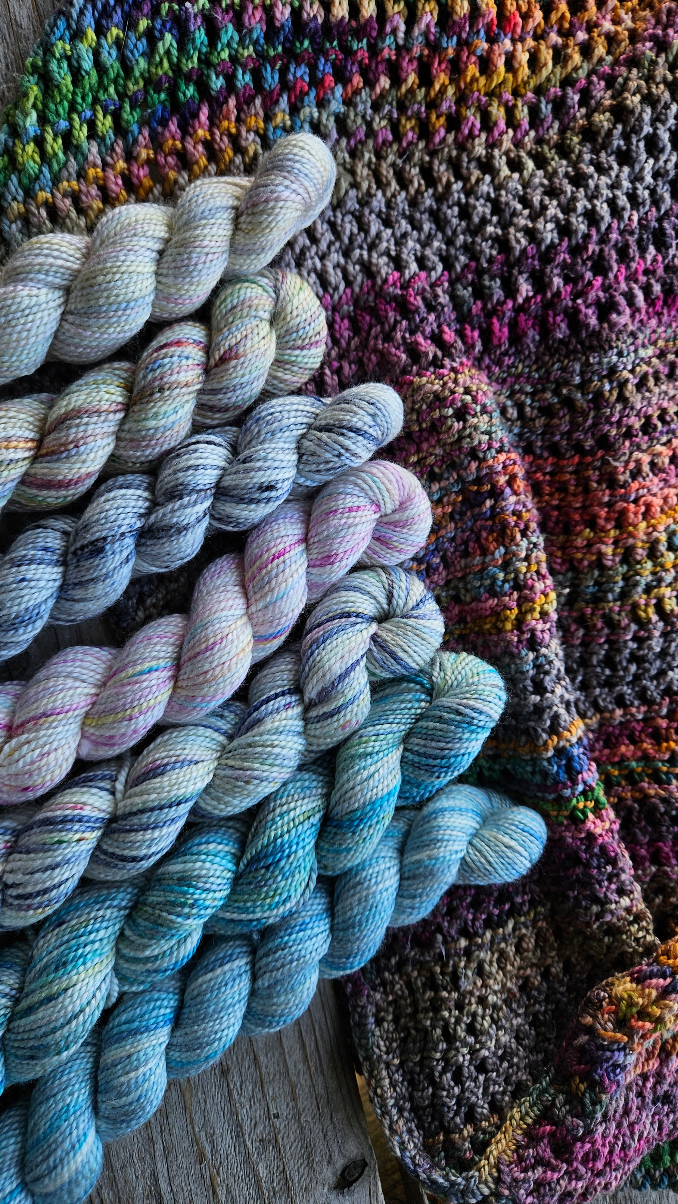 Mori Silk Cowl Kit – Koigu Canada Studio